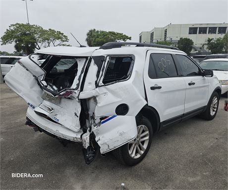 BIDERA Government Auctions - 2015 Ford Explorer XLT (Crashed) Frame Damage
