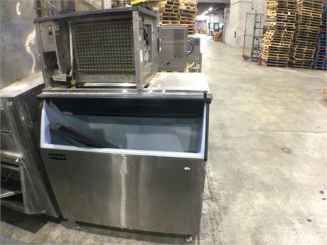 BIDERA Government Auctions - Ice-O-Matic Ice Maker