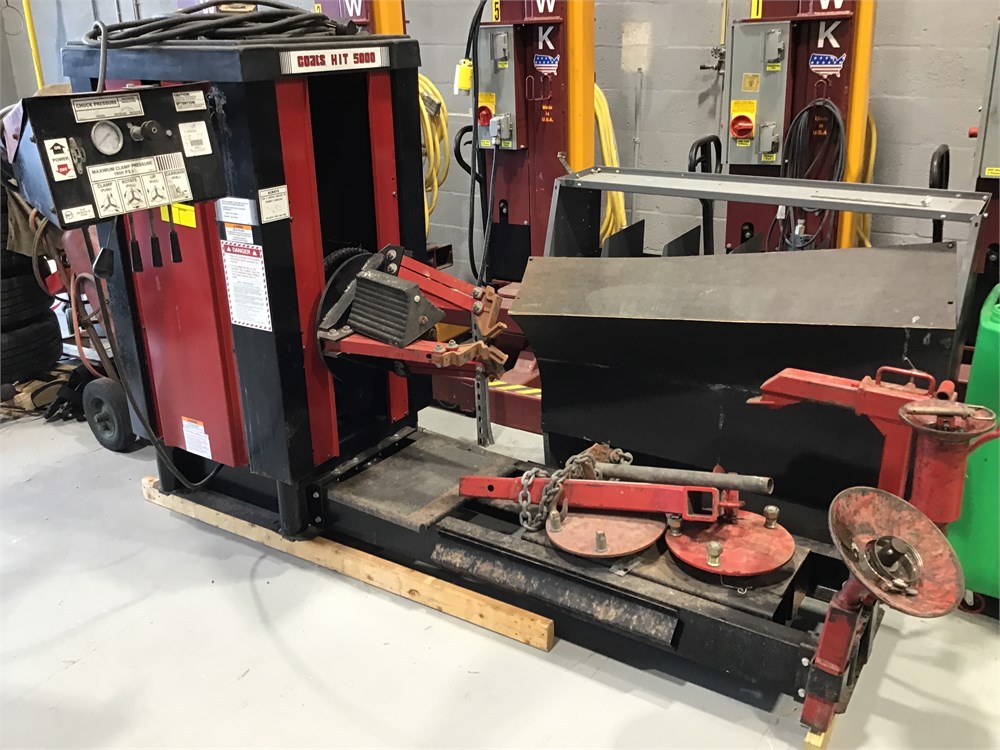 BIDERA Government Auctions - Coats Hit 5000 Heavy Duty Tire Changer