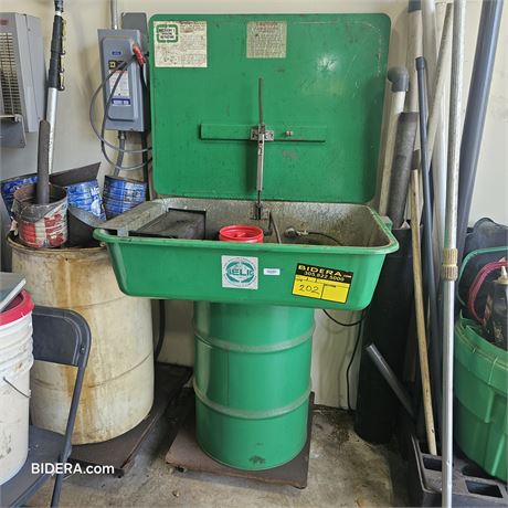 BIDERA Government Auctions - Parts Cleaner by SELIG