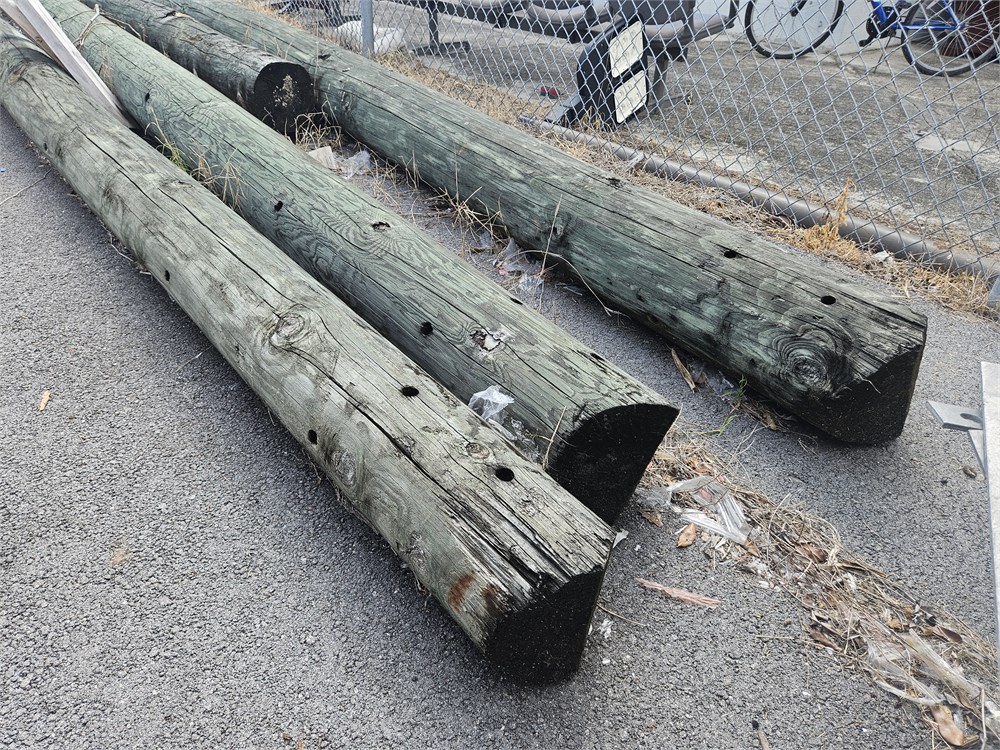 BIDERA Government Auctions - (4) Wood Class 2 Electrical Street Poles