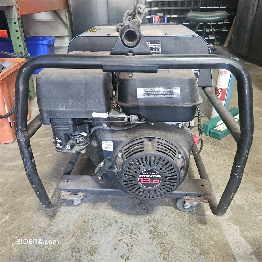 BIDERA Government Auctions - Miller Blue Star 6000 Welder / Generator
