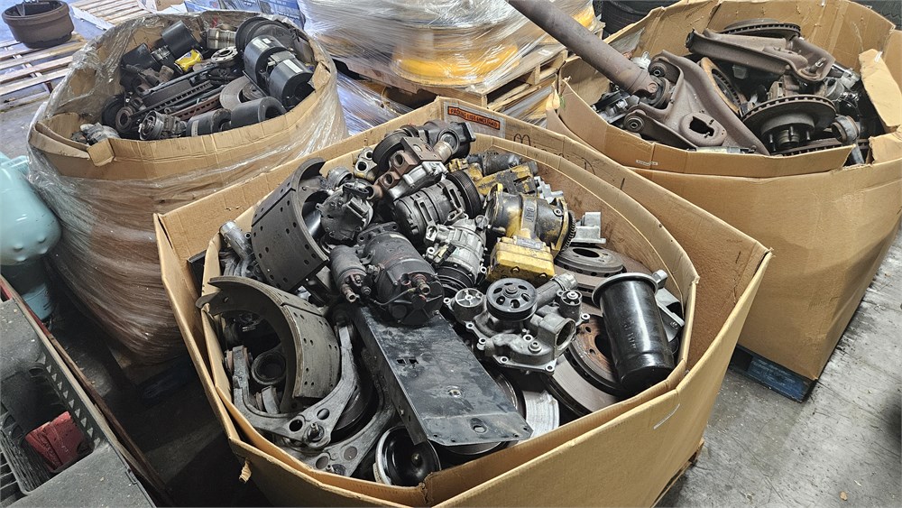 BIDERA Government Auctions - (3) Crates of Bus Parts (Scrap Metals)
