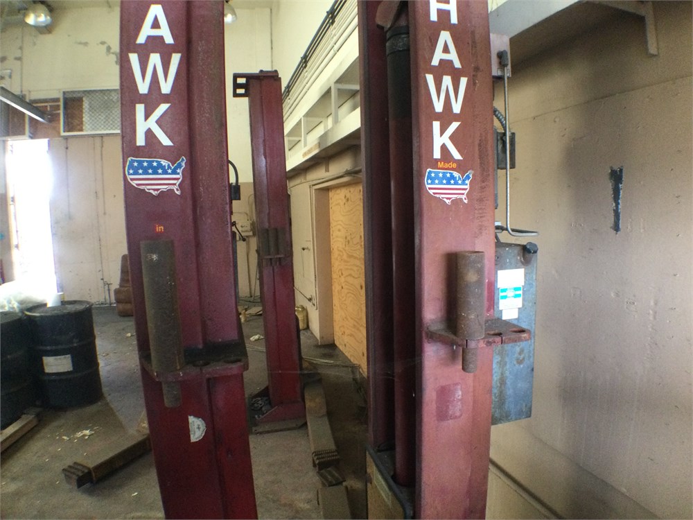 BIDERA Government Auctions - (1) Mohawk TP-15 15,000lbs Vehicle Lift