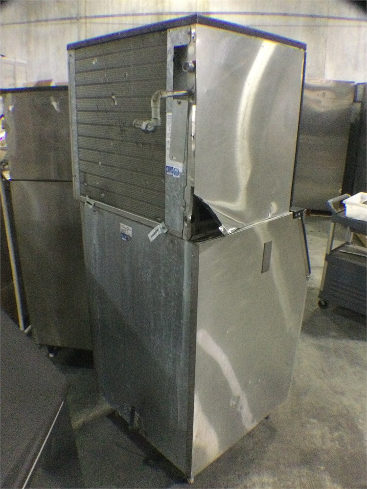 BIDERA Government Auctions - Ice O Matic Ice Machine