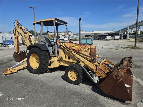BIDERA Government Auctions - 1994 Ford 675D Backhoe Loader 4x4