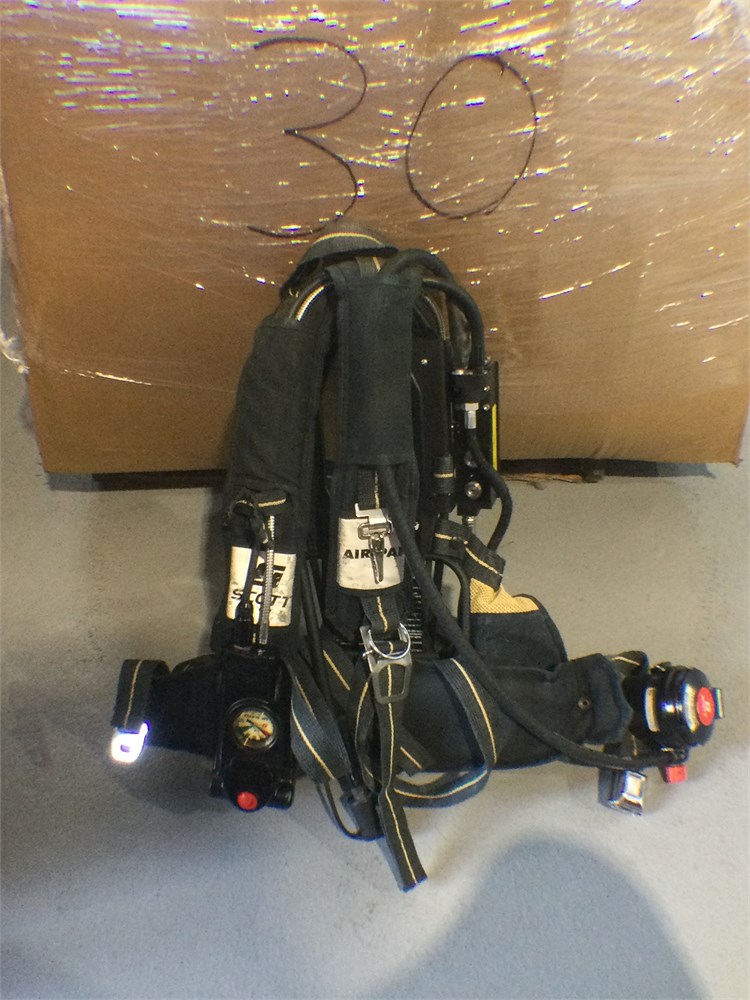 BIDERA Government Auctions - (23) SCOTT S.C.B.A. Air Pak