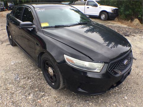BIDERA Government Auctions - 2013 Ford Taurus Police Interceptor (Ghost)