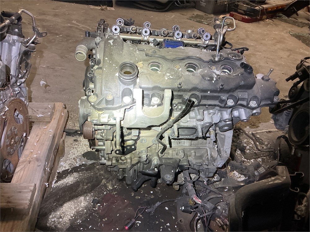 BIDERA Government Auctions - Two GM 3.6L Engines for Impala (Partially ...