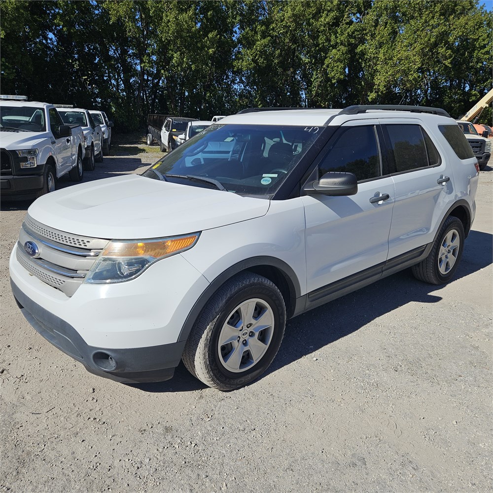 BIDERA Government Auctions - 2014 Ford Explorer 4WD Base