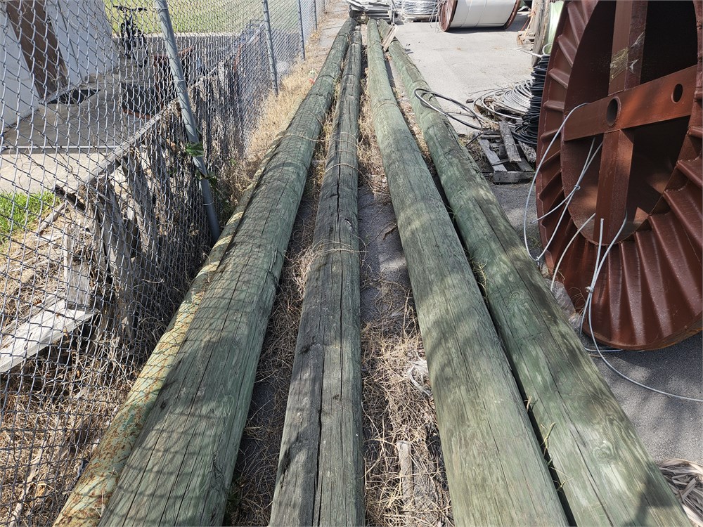 BIDERA Government Auctions - (4) Wood Class 2 Electrical Street Poles