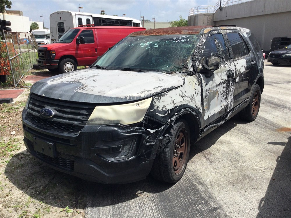 BIDERA Government Auctions - 2017 Ford Explorer Police Interceptor AWD ...