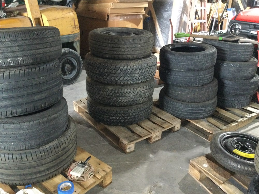 BIDERA Government Auctions - Mixed Lot of Used Tires