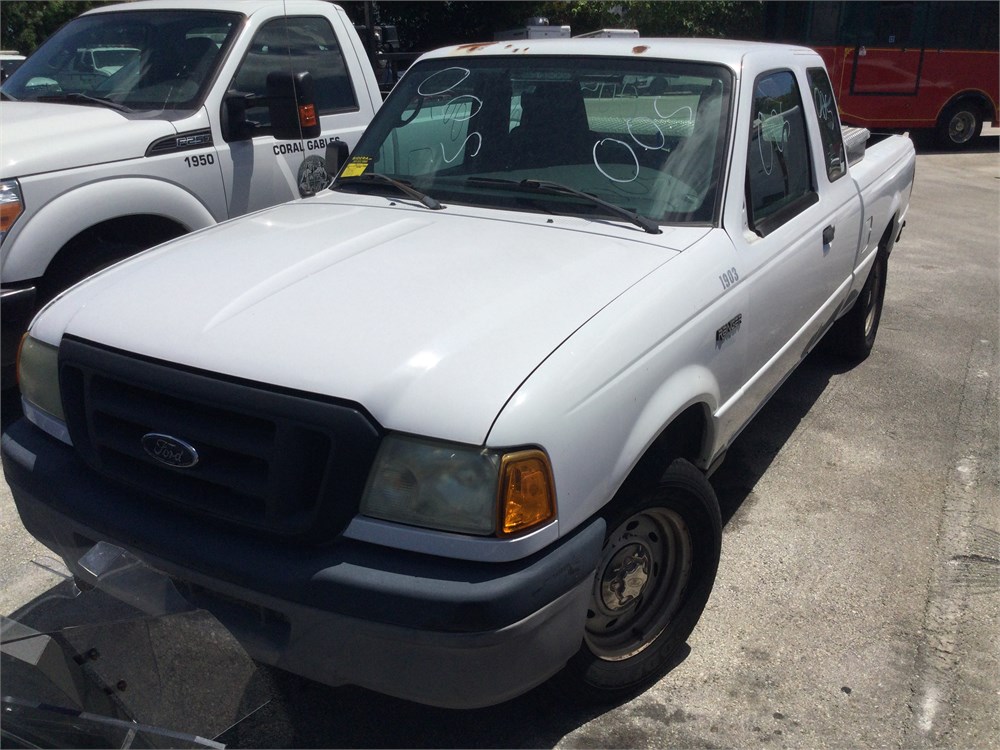 BIDERA Government Auctions - 2004 Ford Ranger (Bad Computer)