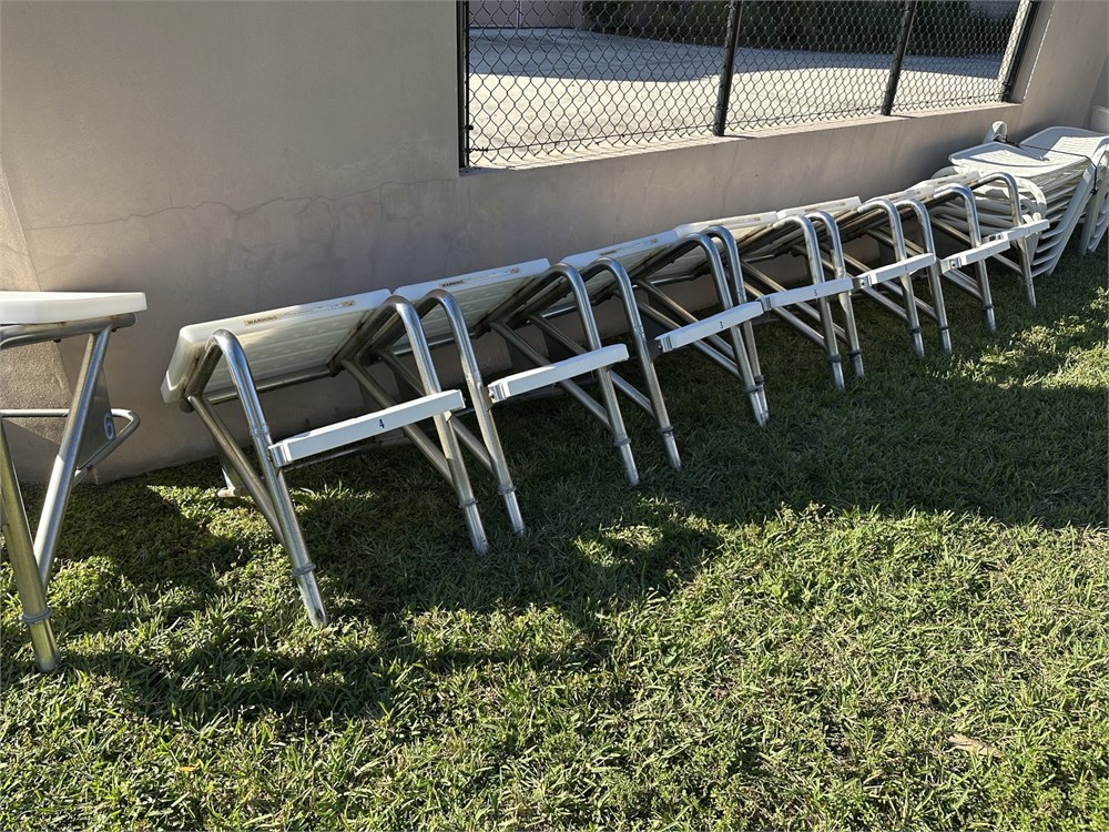 BIDERA Government Auctions - (16) Spectrum Starting Blocks for Pools