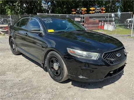 BIDERA Government Auctions - 2015 Ford Taurus Police Interceptor (AWD)