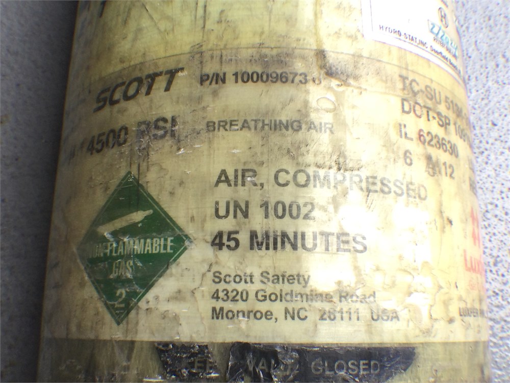 BIDERA Government Auctions - (30) SCOTT Firefighters Aluminum Air Tanks