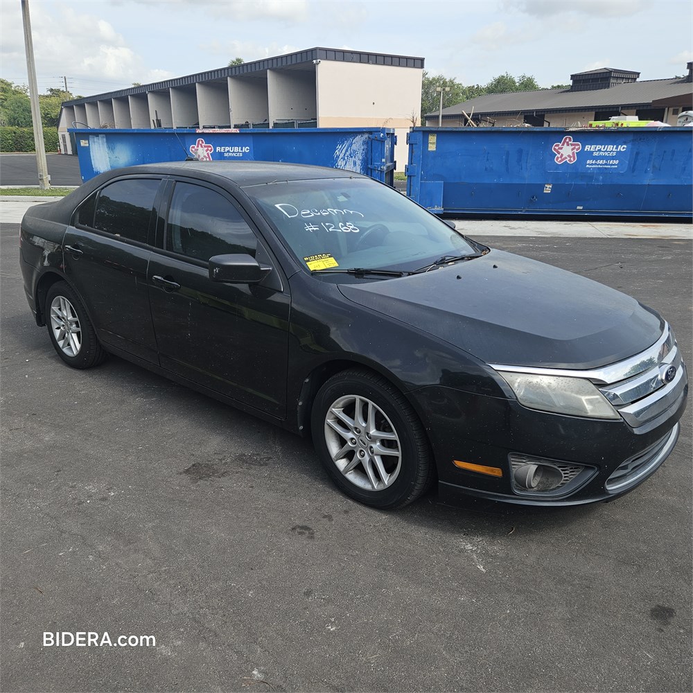 BIDERA Government Auctions - 2012 Ford Fusion Police Unmarked Unit