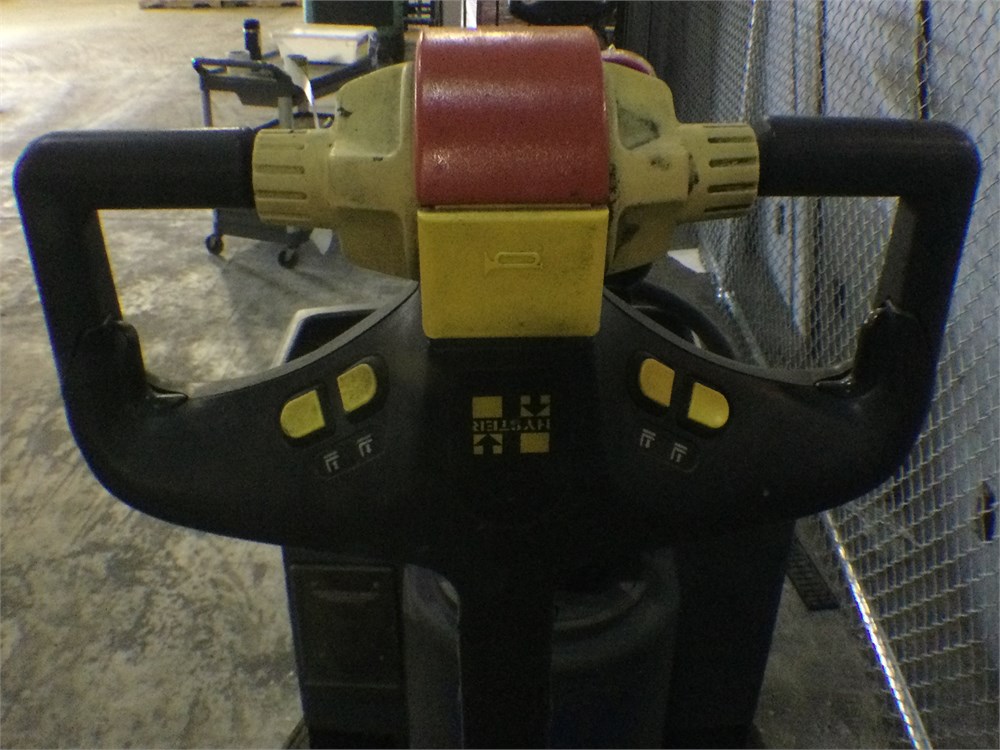 BIDERA Government Auctions - Hyster Electric Pallet Jack B60Z