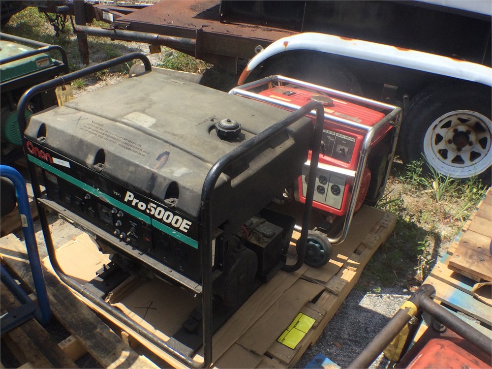 BIDERA Government Auctions - Mix lot of (02) Generators