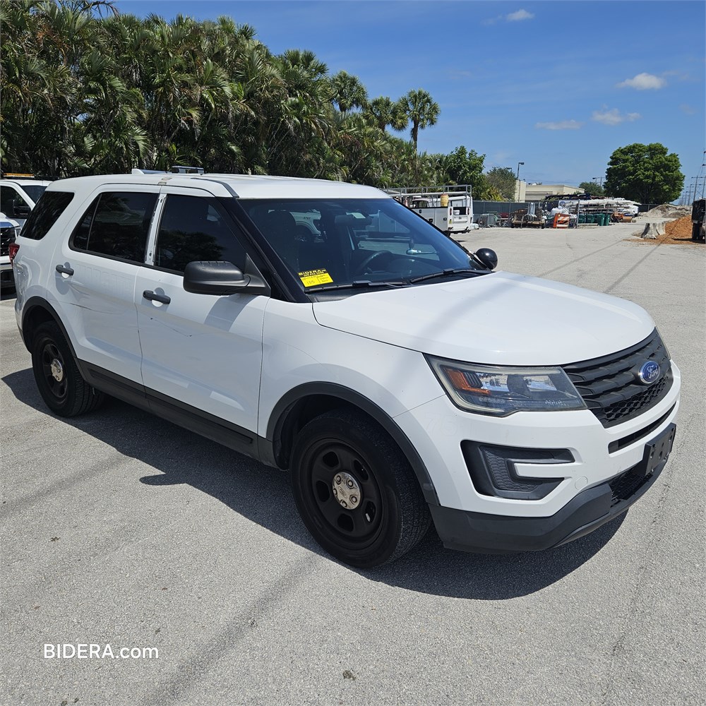 BIDERA Government Auctions - 2017 Ford Explorer Police Interceptor