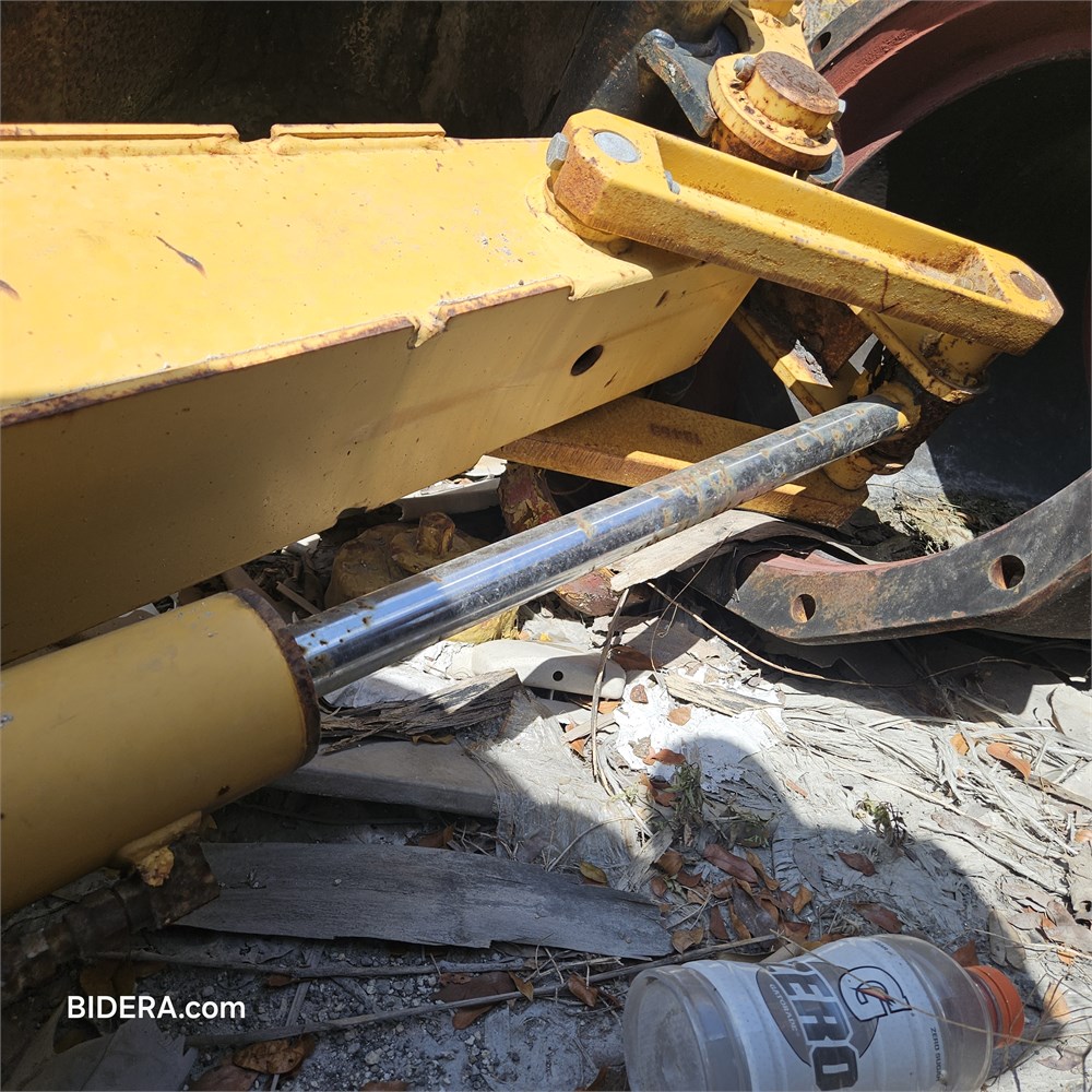 BIDERA Government Auctions - John Deere BH11 Bachoe Attachment