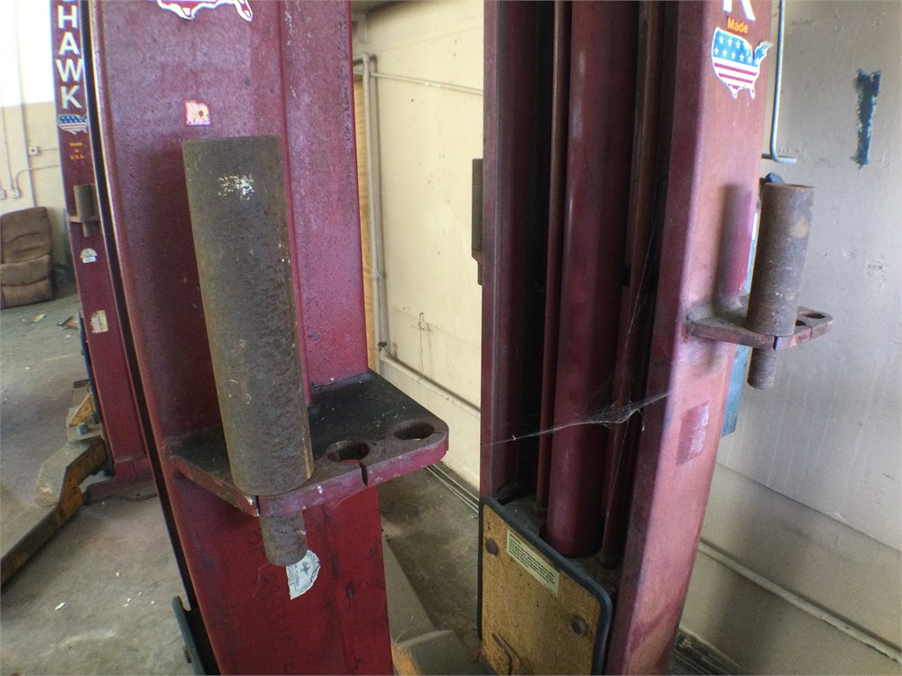 BIDERA Government Auctions - (1) Mohawk TP-15 15,000lbs Vehicle Lift