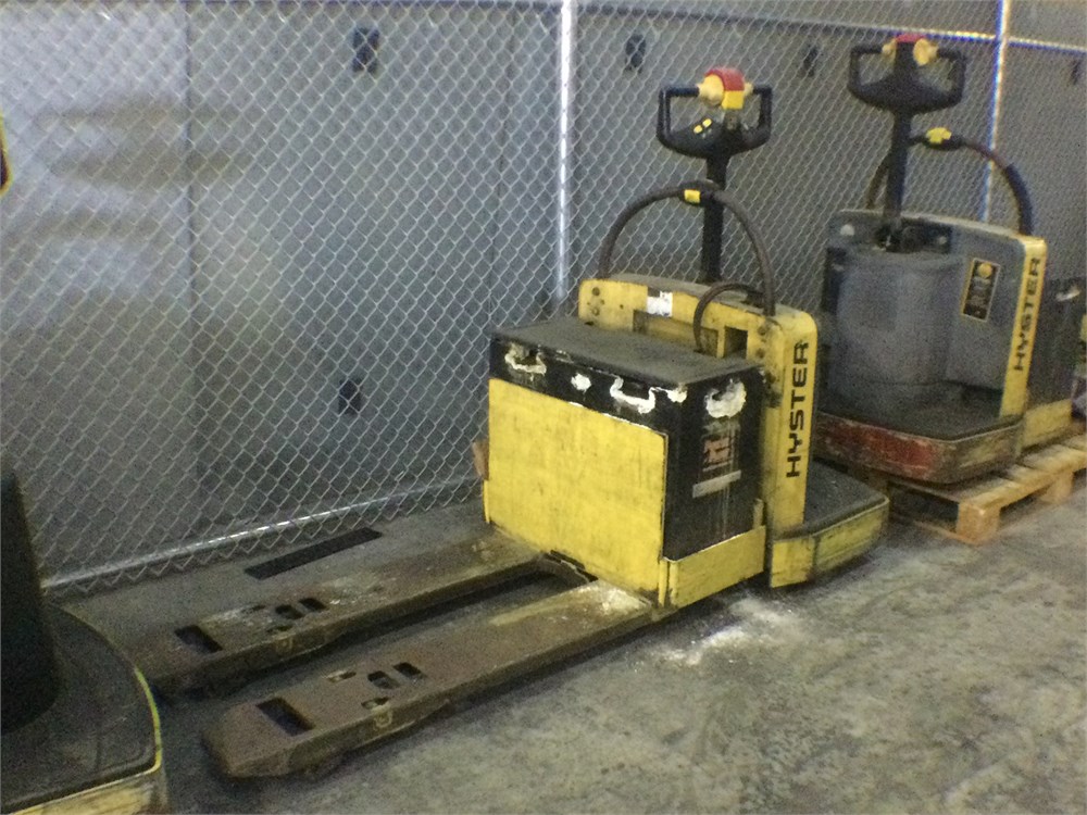 BIDERA Government Auctions - Hyster Electric Pallet Jack B60Z