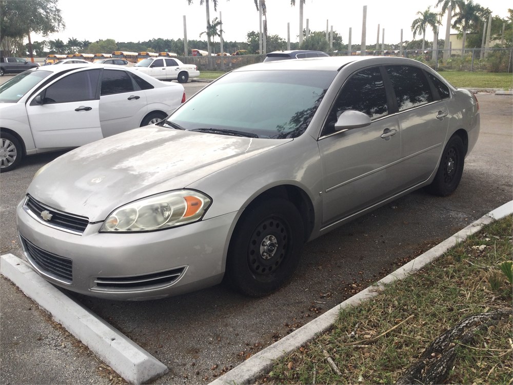 BIDERA Government Auctions - 2007 Chevy Impala Unmarked Police Unit