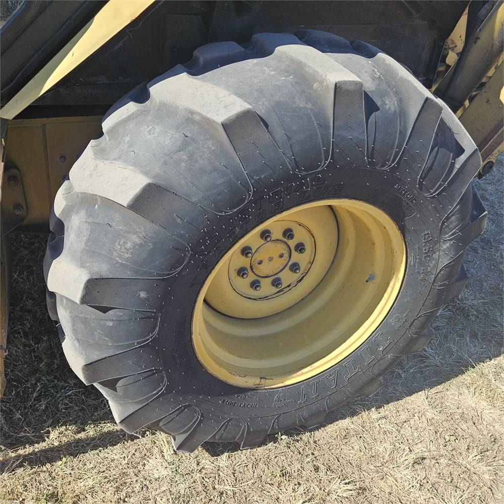 BIDERA Government Auctions - 1996 CAT 436B 4x2 Backhoe Loader (95102)