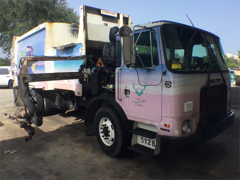 BIDERA Government Auctions - 2012 Auto Car Xpeditor ACX64 Automated ...