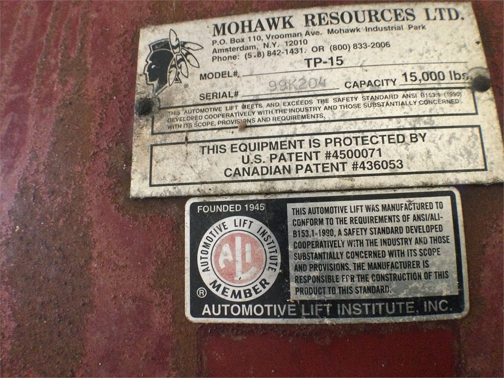 BIDERA Government Auctions - (1) Mohawk TP-15 15,000lbs Vehicle Lift