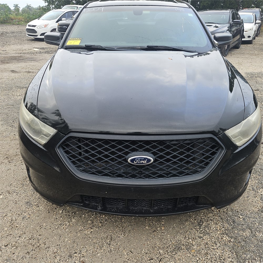 BIDERA Government Auctions - 2013 Ford Taurus Police Interceptor "Ghost"
