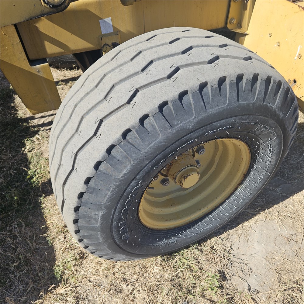 BIDERA Government Auctions - 1996 CAT 436B 4x2 Backhoe Loader (95102)