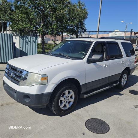 BIDERA Government Auctions - 2014 Ford Expedition Unmarked P.D. Unit