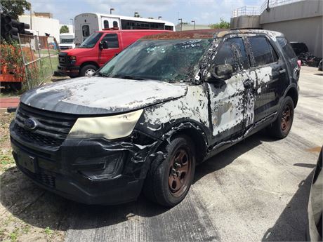 BIDERA Government Auctions - 2017 Ford Explorer Police Interceptor AWD ...