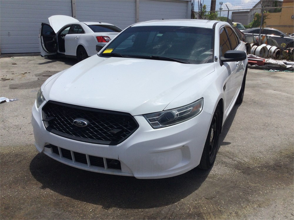 BIDERA Government Auctions - 2016 Ford Taurus Police Interceptor AWD ...