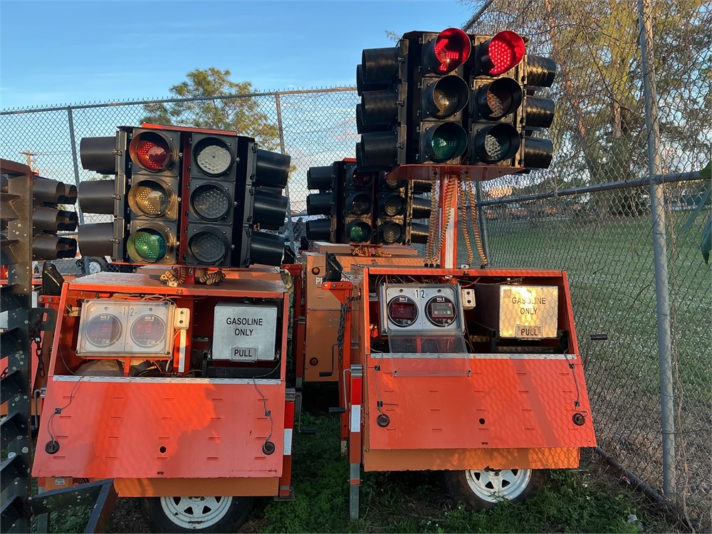 BIDERA Government Auctions - (02) Horizon Signal Tech Emergency Traffic ...