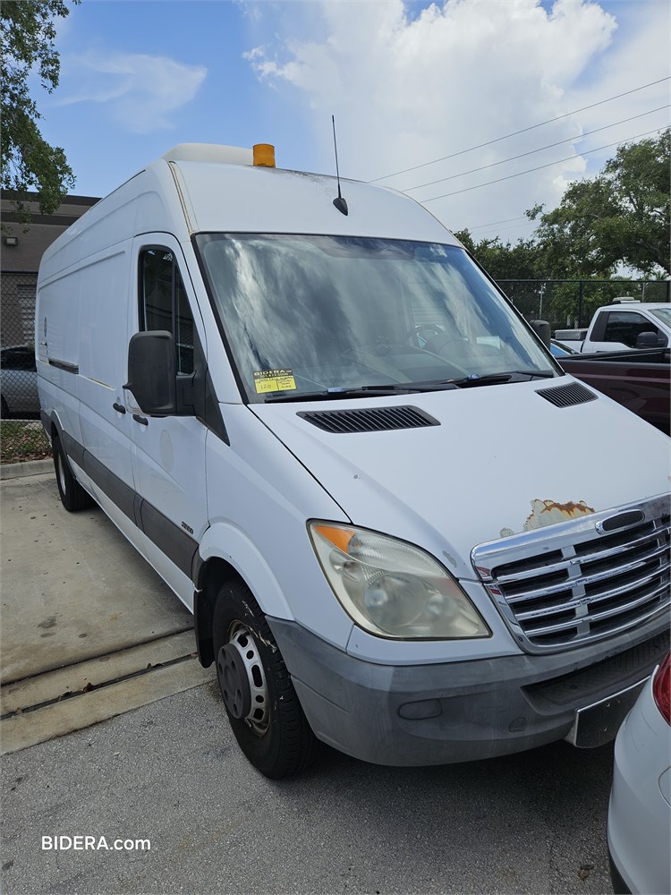BIDERA Government Auctions - 2010 Freightliner Sprinter 3500 Cues Sewer ...