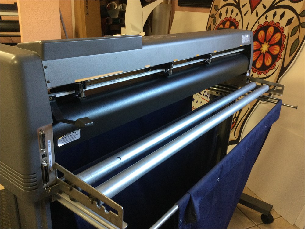 BIDERA Government Auctions - Graphitec Cutting Pro