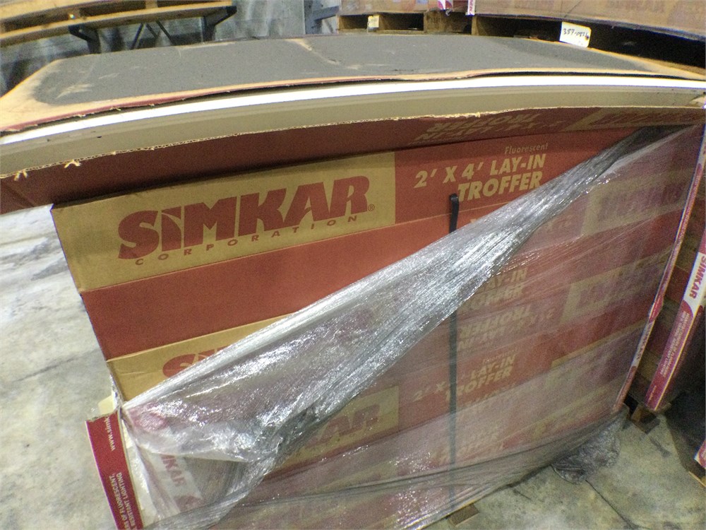BIDERA Government Auctions - Simkar Fluorescent 2’X4’ Lay - Troffer ...