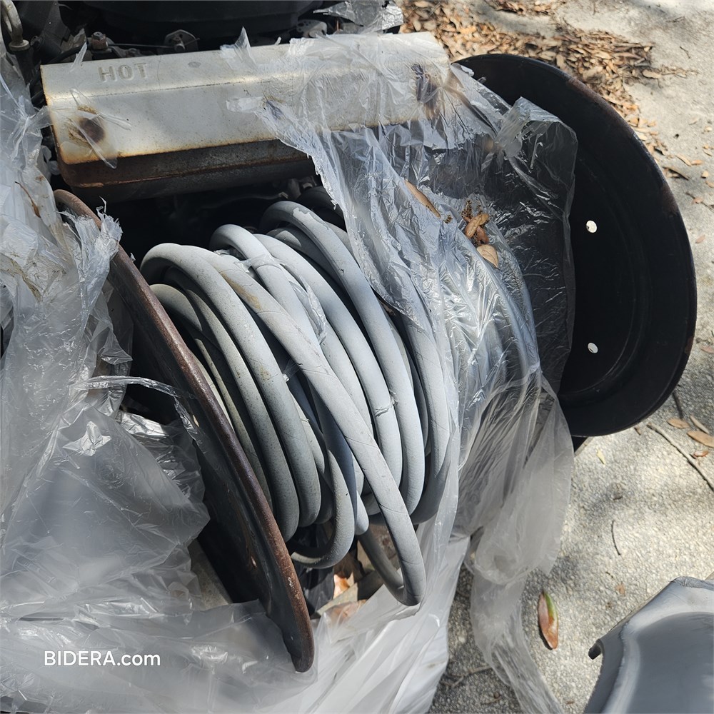 BIDERA Government Auctions - 2 Honda GX690 Engines and 2 Pressure ...