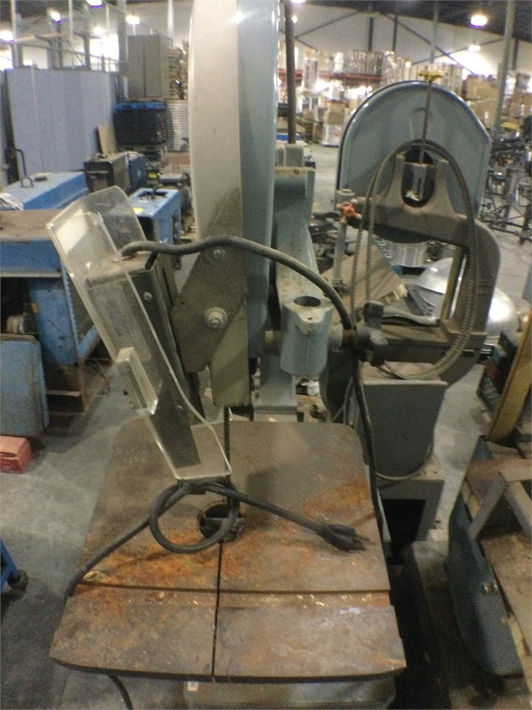 BIDERA Government Auctions - (03) Delta Band Saw