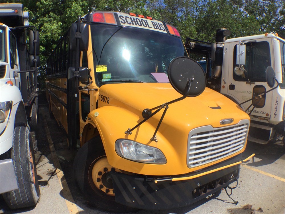 BIDERA Government Auctions - 2017 Thomas School Bus Safe-T-Liner C2 ...