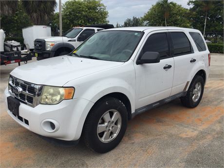 BIDERA Government Auctions - 2011 Ford Escape XLS (Low Miles)
