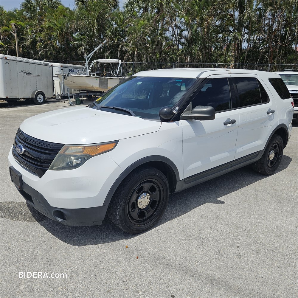 BIDERA Government Auctions - 2015 Ford Explorer Police Interceptor