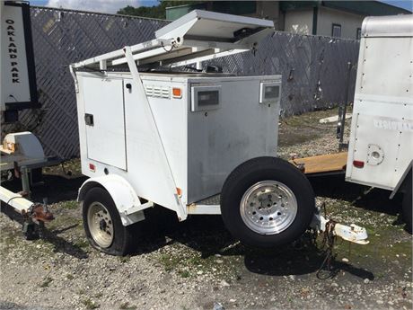 BIDERA Government Auctions - 2000 Kustom Signal Speed Monitoring Trailer