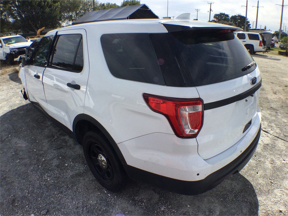 BIDERA Government Auctions - 2017 Ford Explorer Police Interceptor ...