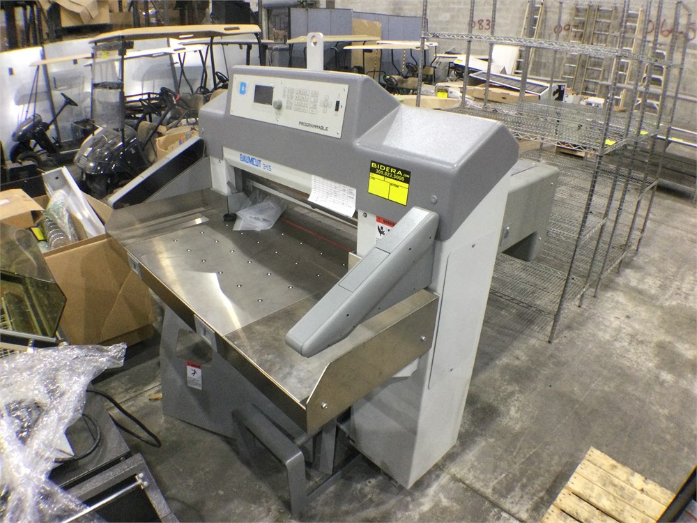 BIDERA Government Auctions - Baumcut 31.5 Hydraulic Programable Paper ...
