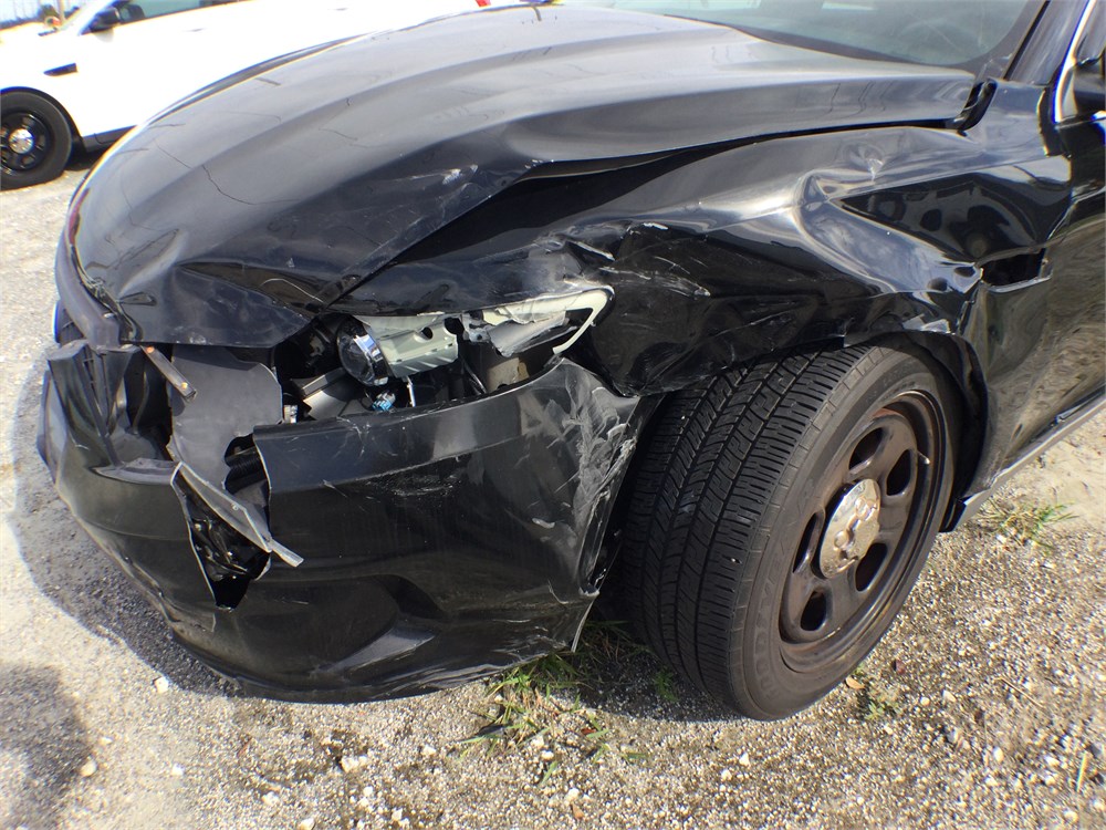 BIDERA Government Auctions - 2014 Ford Taurus Police Interceptor (Wrecked)